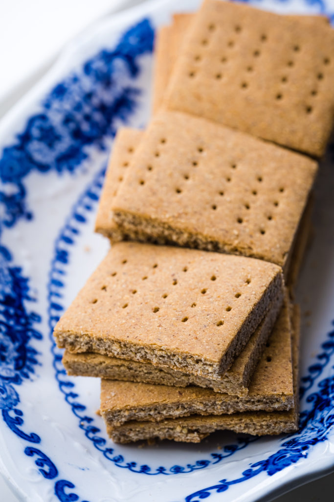 Sugar-Free Graham Crackers or Digestive Biscuits Recipe - Creative in ...